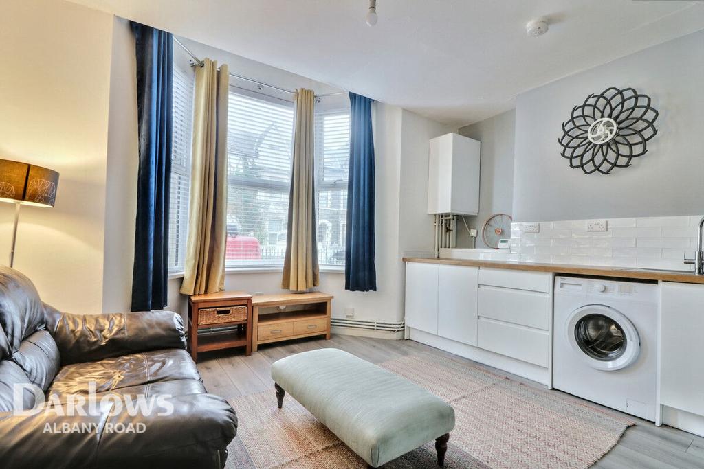 Piercefield Place, CARDIFF 1 bed apartment to rent - £900 pcm (£208 pw)