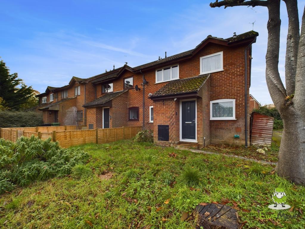 Sorrells Close, Chineham... 2 bed detached house for sale - £265,000