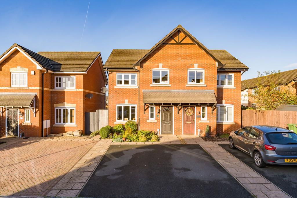Franklyn Drive, Newton-Le-Willows, WA12 3 bed semi-detached house - £ ...