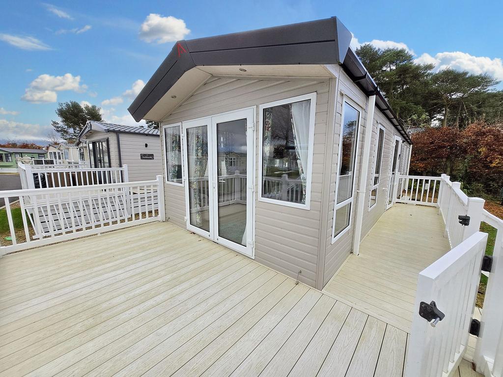 Heathergate Boutique Holiday Park... 2 bed park home for sale - £59,995