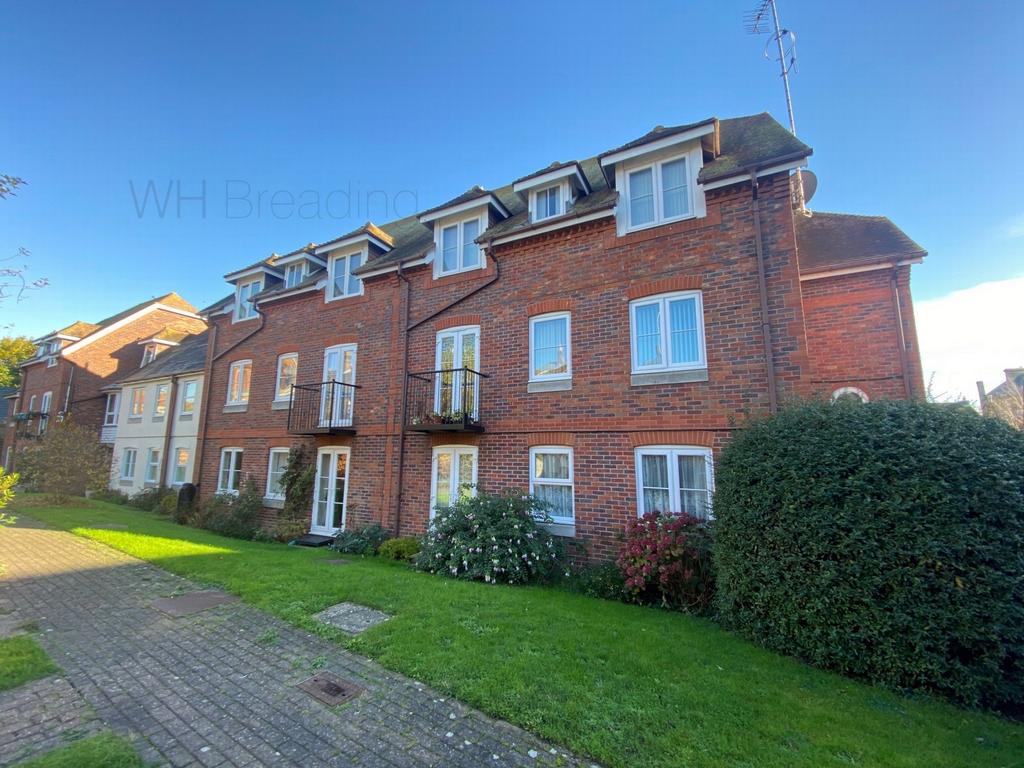 Middle Row, Faversham ME13 2 bed retirement property for sale - £200,000
