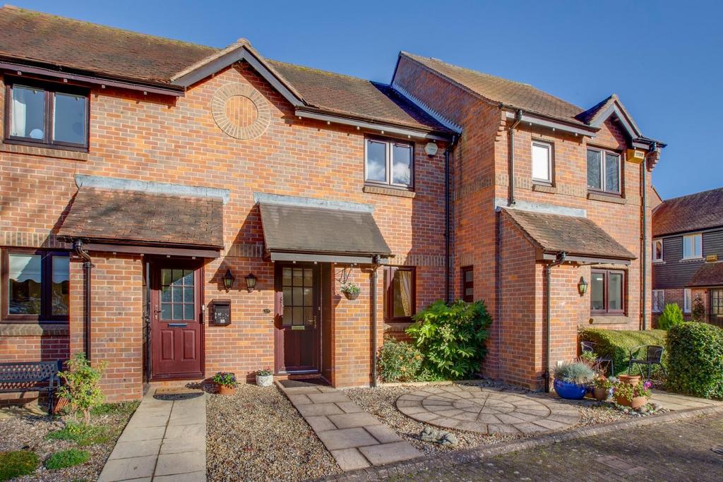 Thornhill Close, Old Amersham... 2 bed terraced house - £450,000