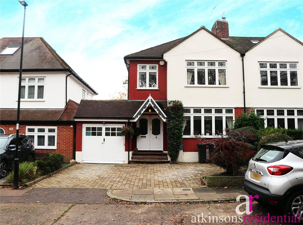 Phipps Hatch Lane, Enfield... 4 bed semi-detached house - £875,000