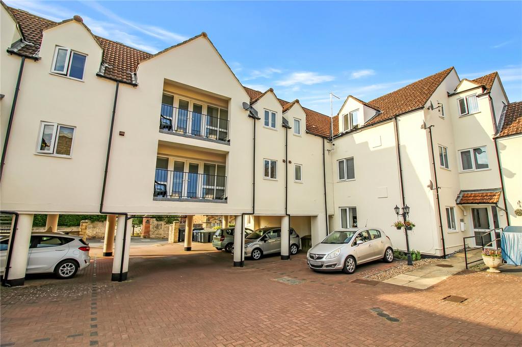 High Street, Swindon SN5 1 bed apartment - £80,000