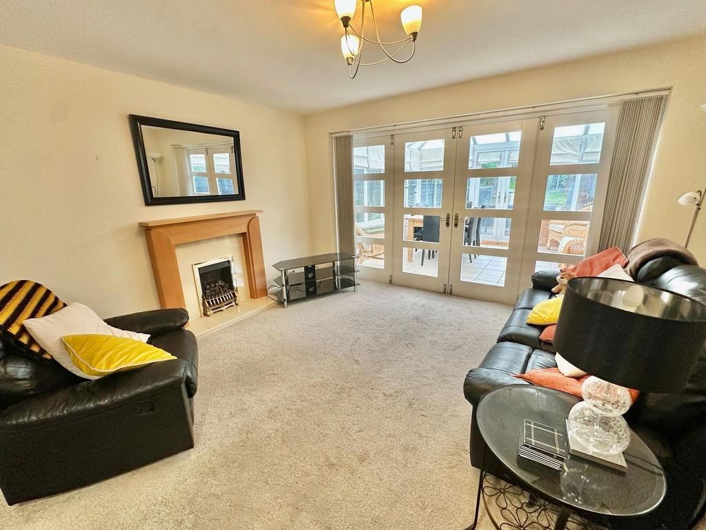 Turls Street, Sedgley DY3 3 bed detached house - £289,950
