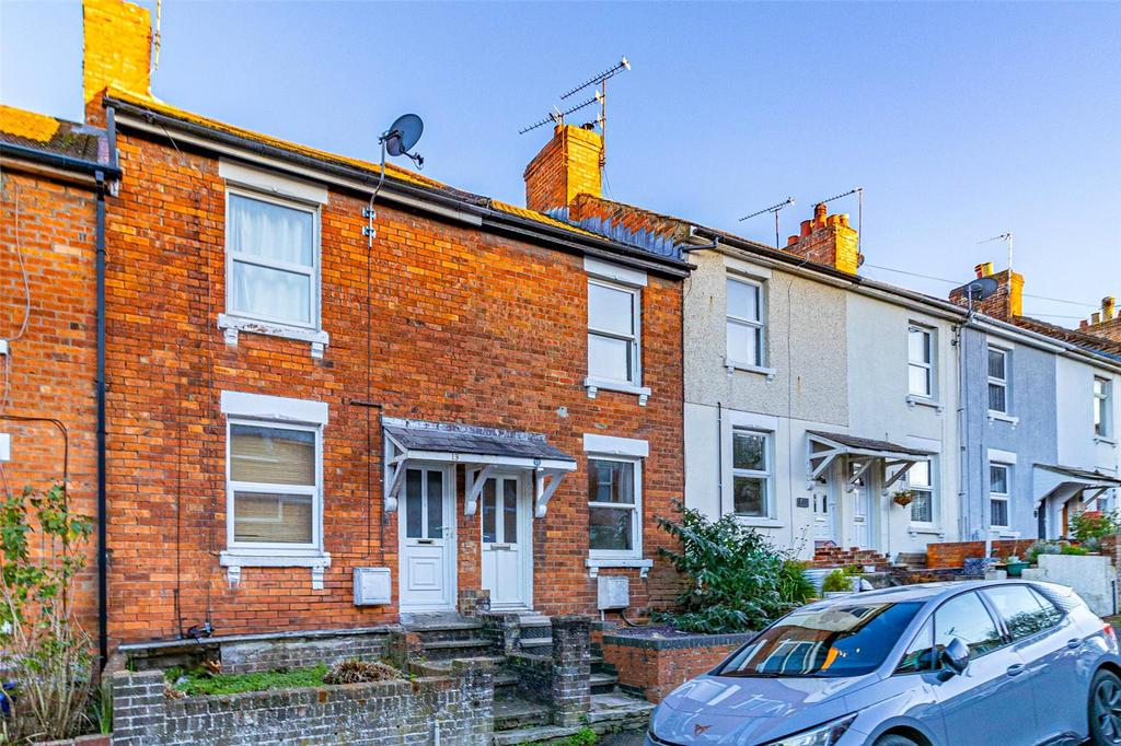 Swindon Road, Swindon SN1 2 bed terraced house - £1,000 pcm (£231 pw)