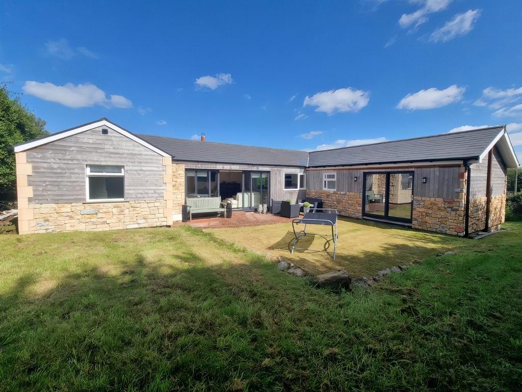 Hexham NE48 4 bed bungalow - £300,000