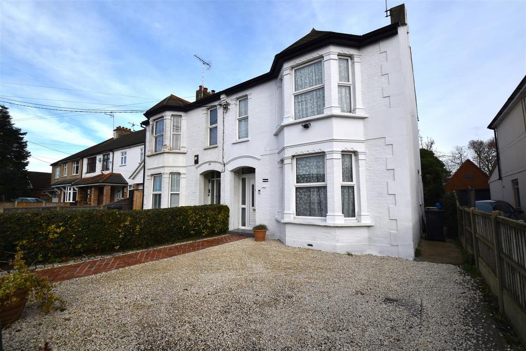 Ashingdon Road, Rochford 4 bed semi-detached house for sale - £399,000
