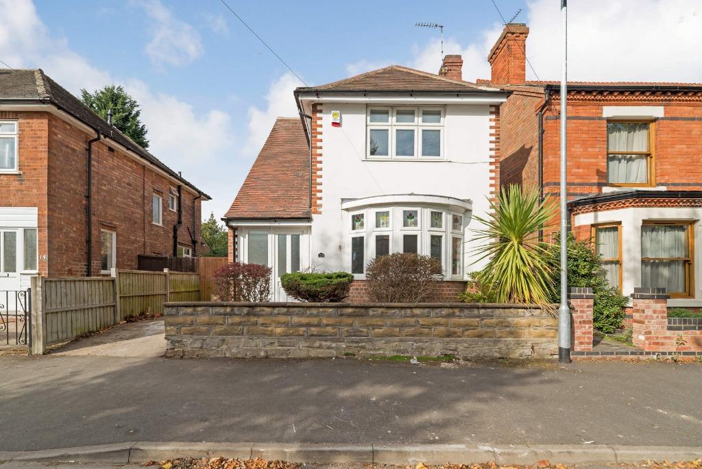 Cyprus Avenue, Beeston, Nottingham... 4 bed detached house - £1,993 pcm ...