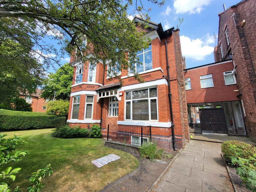 Wilmslow Road, Didsbury, Manchester, M20 2 bed flat - £1,100 pcm (£254 pw)