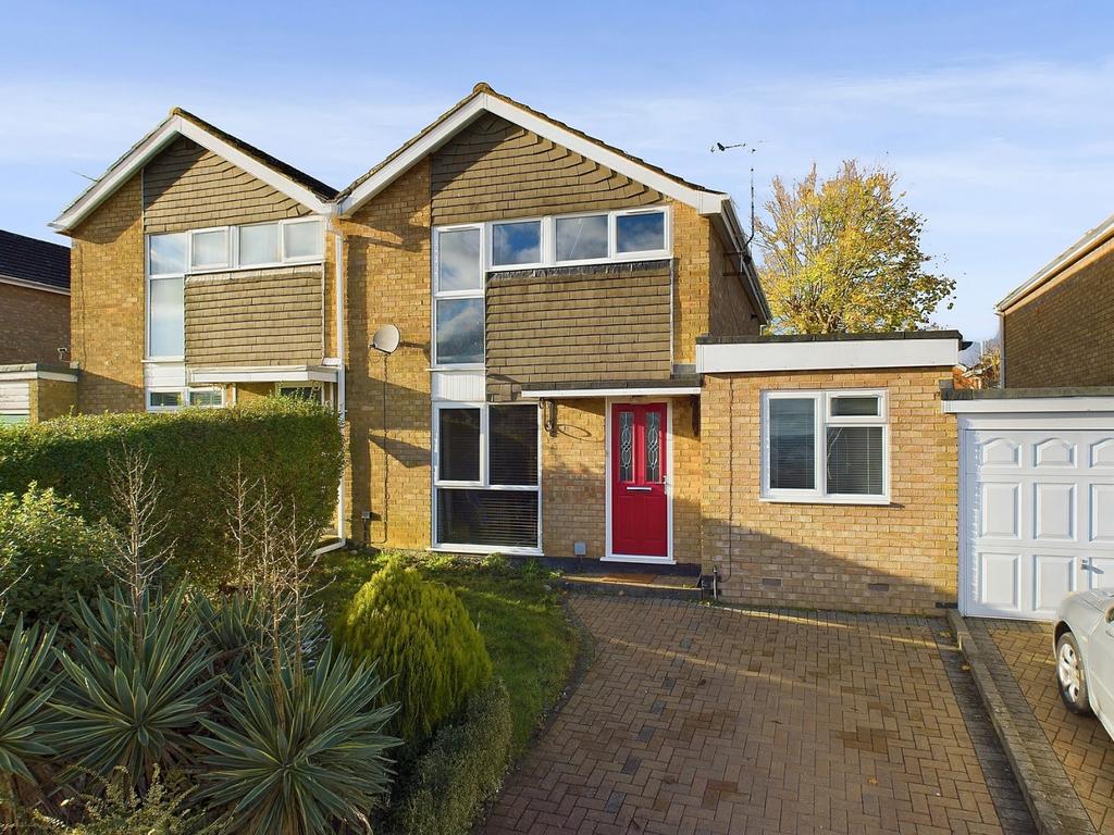 Bideford Green, Linslade, Leighton... 3 bed semi-detached house - £400,000