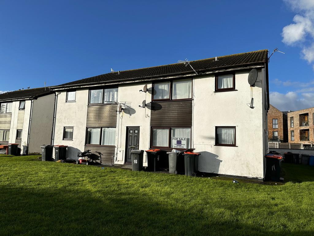 Croft Court, Fleetwood FY7 Studio for sale - £35,000