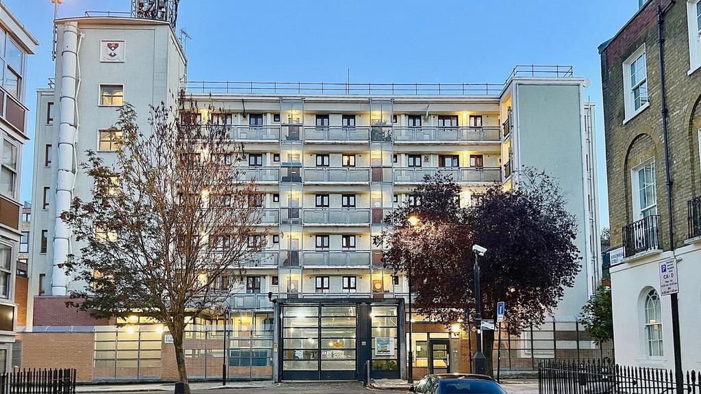 Birkenhead Street, London WC1H 2 bed flat - £2,500 pcm (£577 pw)