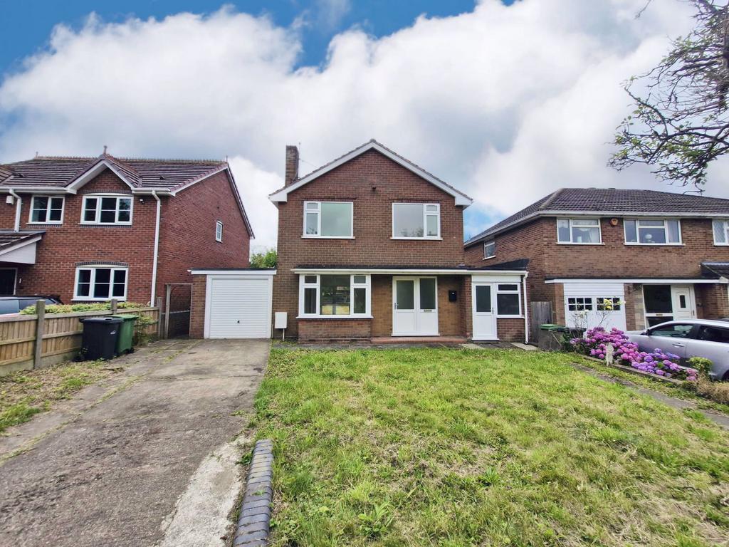 The Goss, Brierley Hill DY5 3 bed detached house - £335,000
