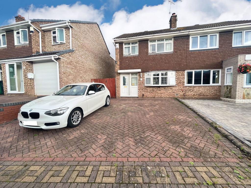 Trysull Way, Dudley DY2 3 bed semi-detached house for sale - £215,000