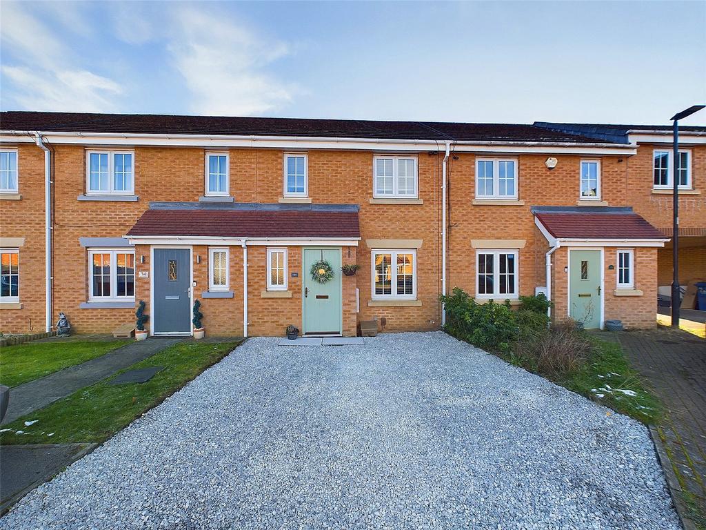 Harris Road, Armthorpe, Doncaster... 3 bed terraced house - £150,000