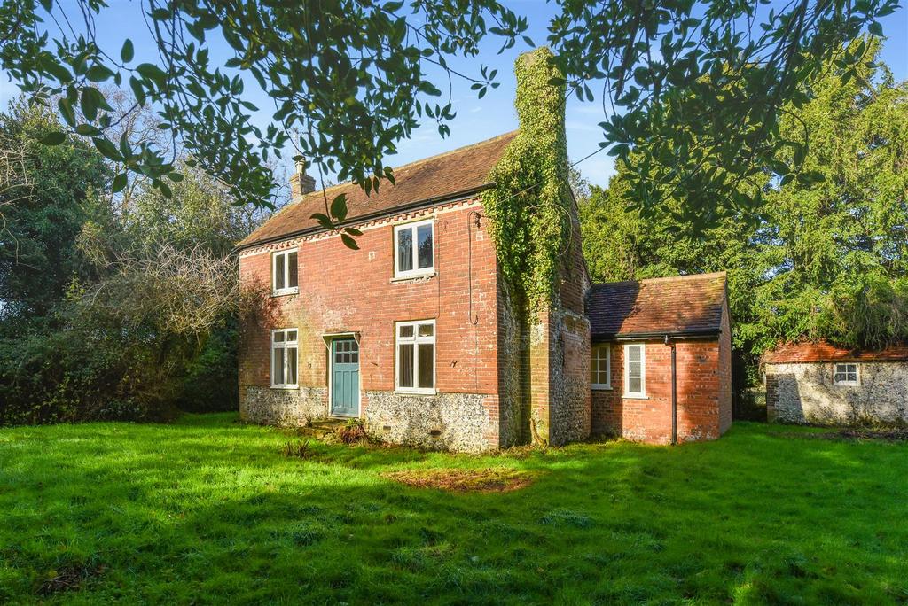 Shellbridge Road, Slindon Common 3 bed detached house - £550,000
