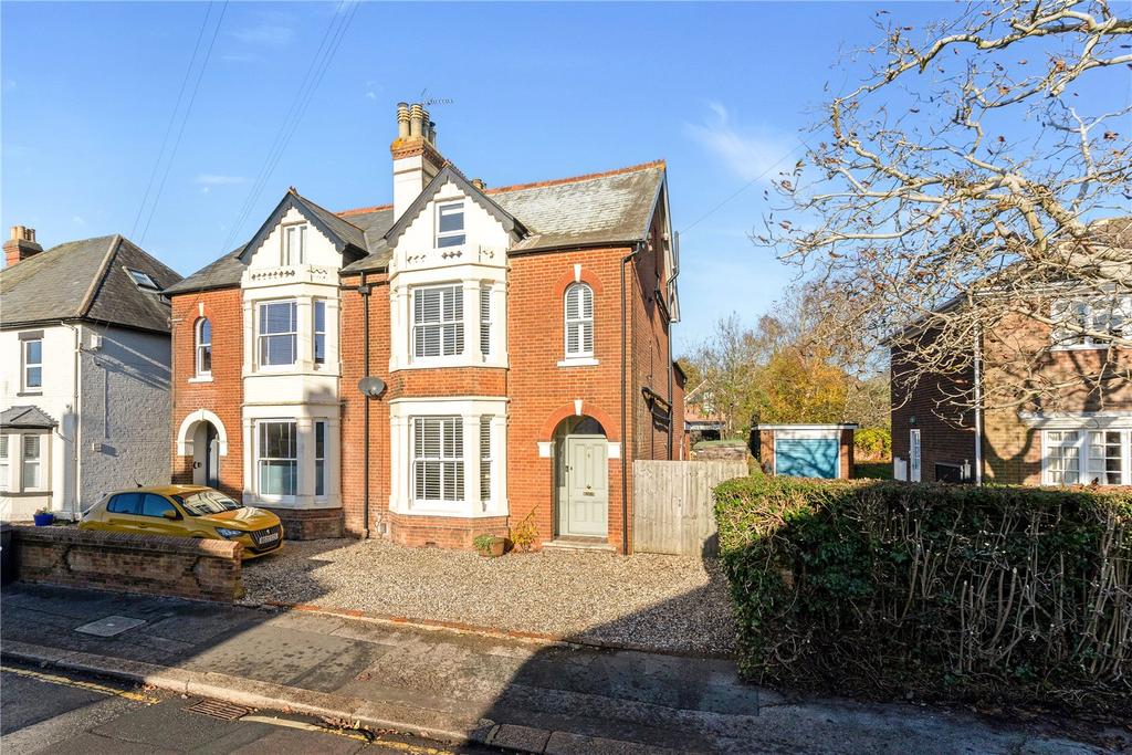 Cromwell Road, Basingstoke, RG21 5 bed semi-detached house - £700,000