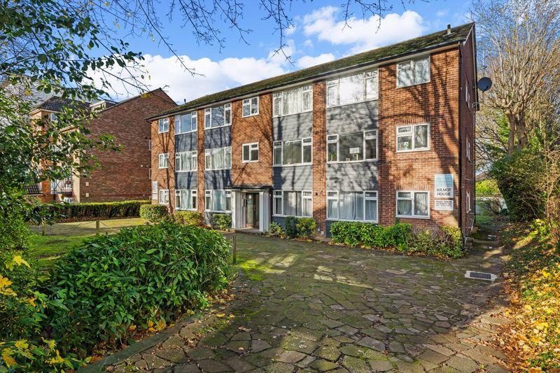 Eaton Road, South Sutton 1 bed flat - £250,000