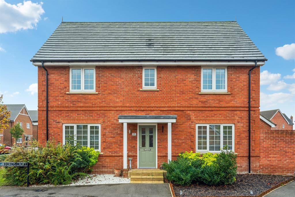 Thame OX9 3 bed link detached house - £2,000 pcm (£462 pw)