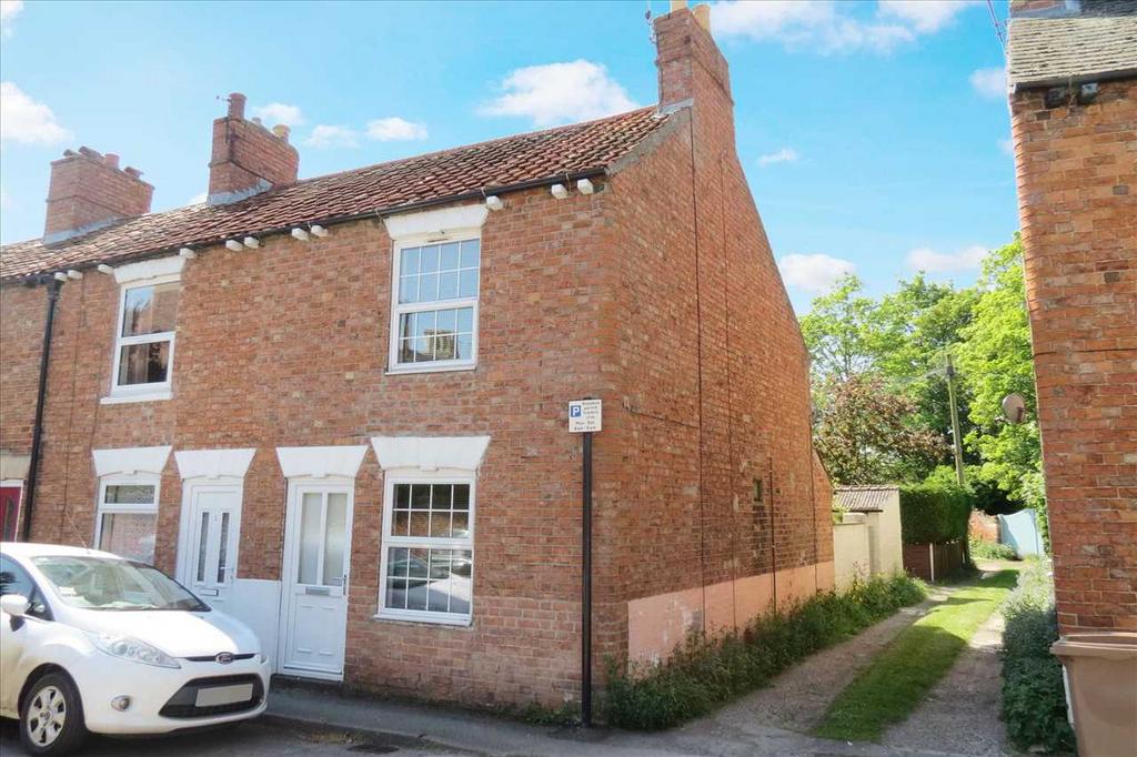 Sleaford NG34 2 bed terraced house - £125,000