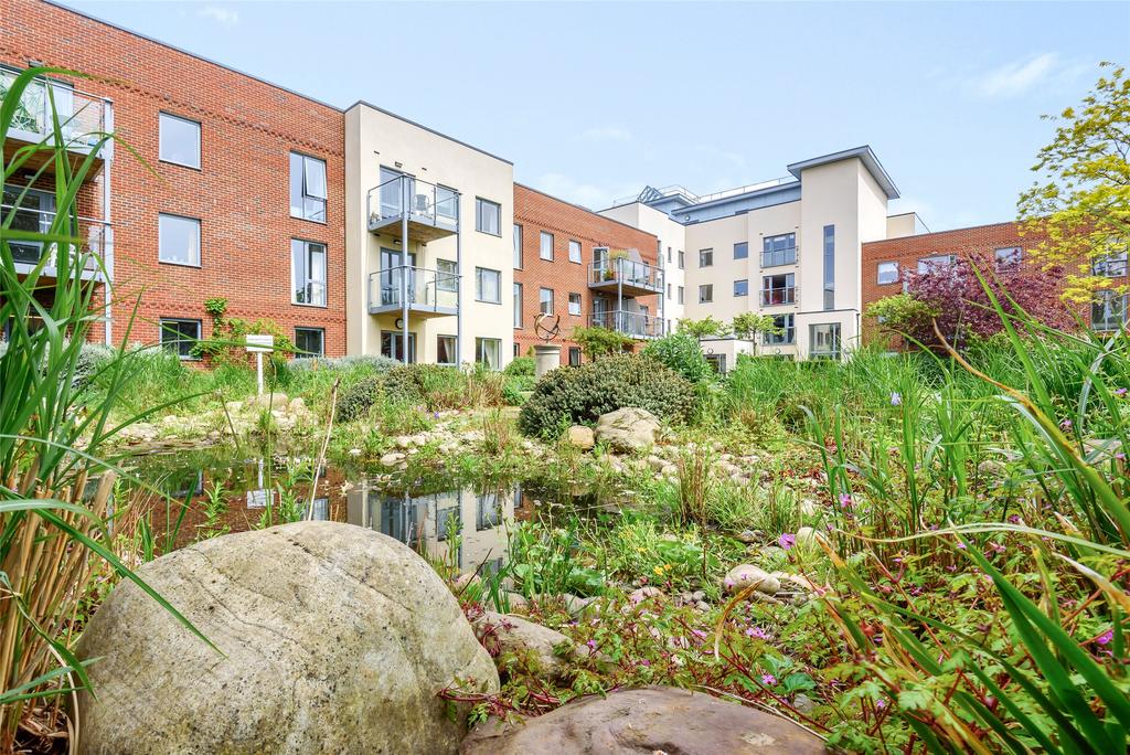 Shotfield, Wallington SM6 1 bed apartment - £265,000