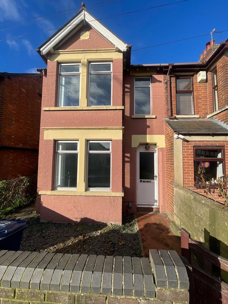 Hollow Way, Cowley, Oxford 4 bed semi-detached house - £3,150 pcm (£727 pw)