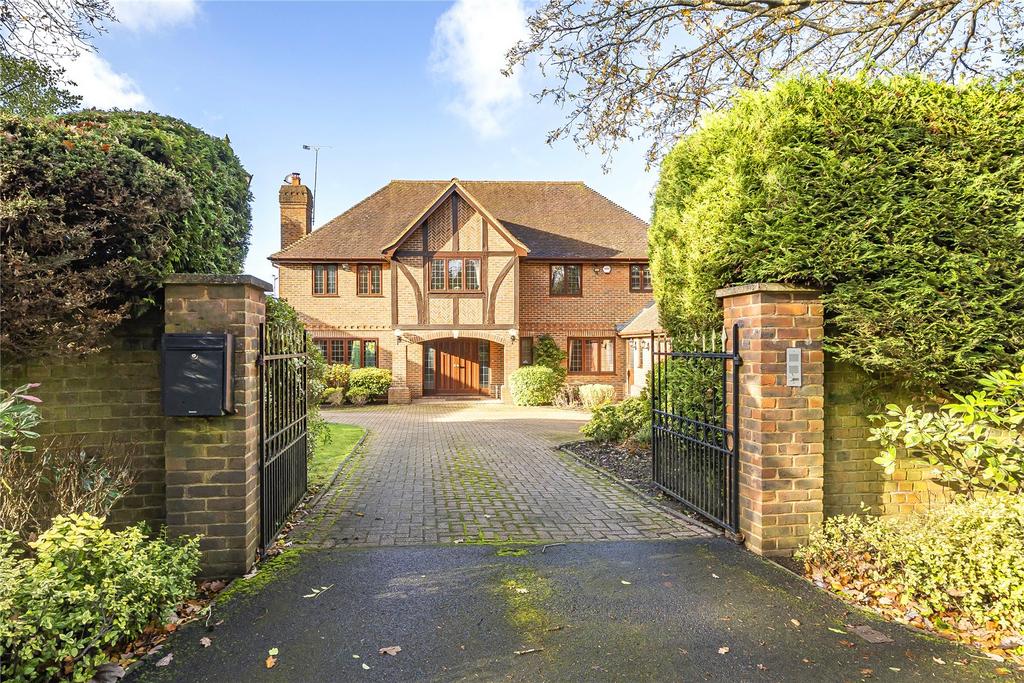 Snows Ride, Windlesham, Surrey, GU20 4 bed detached house for sale - £ ...