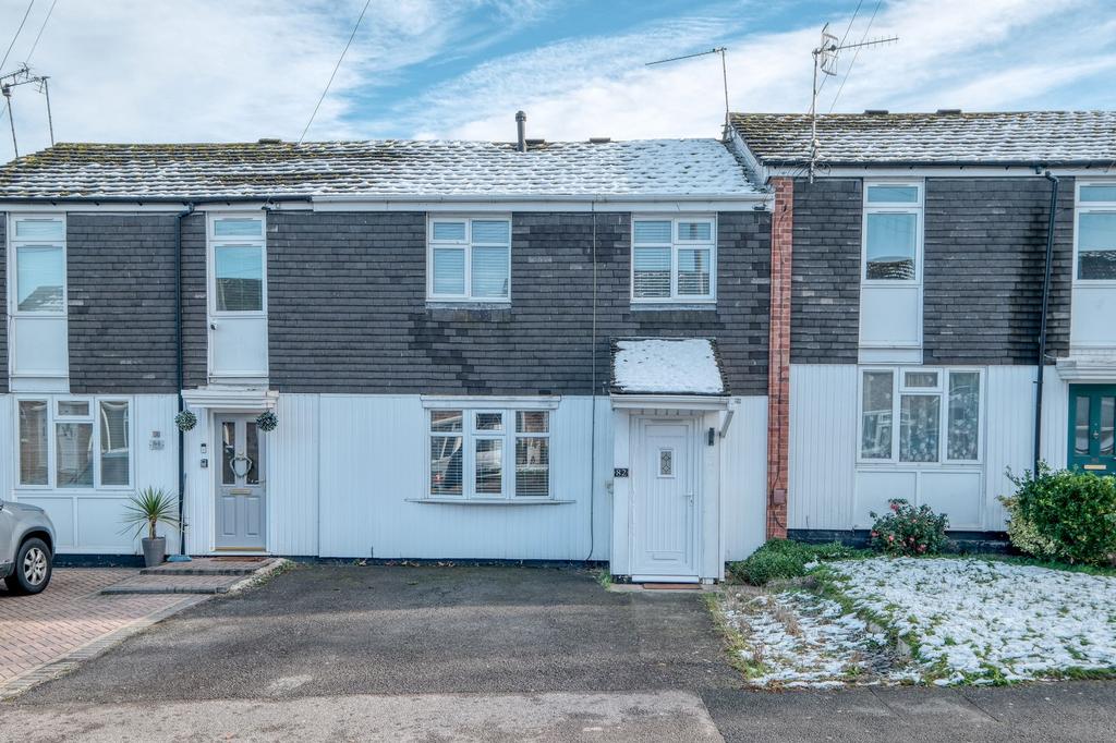 Tetbury Drive, Worcester, WR4 9LS 3 bed terraced house - £210,000