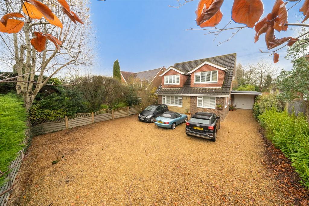 Cowbeech, Hailsham, East Sussex, BN27 4 bed detached house - £600,000