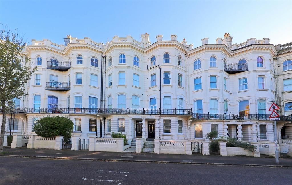 Denmark Terrace, Brighton Studio for sale - £180,000
