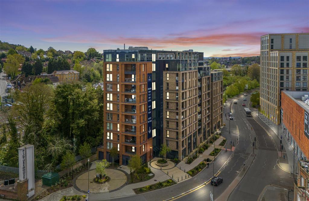 1 Marketfield Way, Redhill 1 bed apartment for sale - £250,000