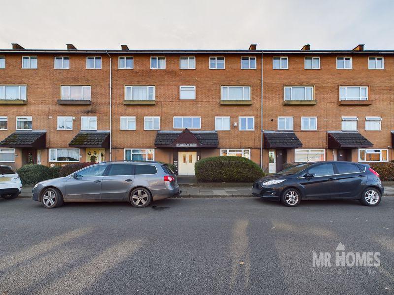St Nicholas Court, Pyle Road, Caerau... 1 bed flat for sale - £80,000