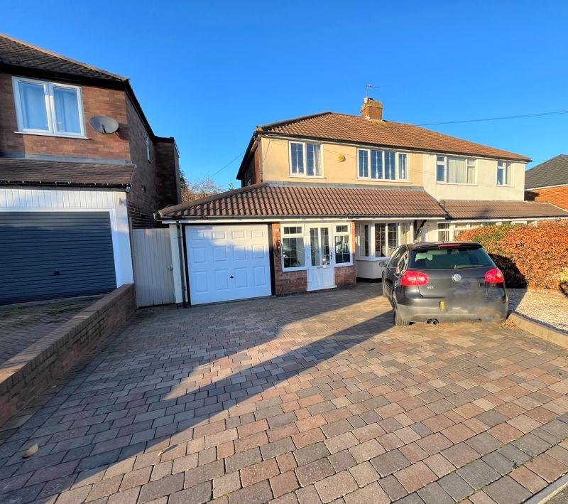 Lowlands Avenue, Streetly, Sutton... 3 bed semi-detached house - £375,000