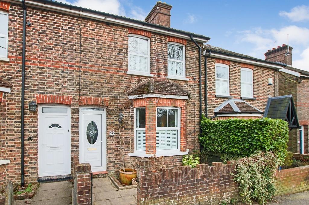 Bowers Place, Crawley Down, RH10 3 bed terraced house - £380,000