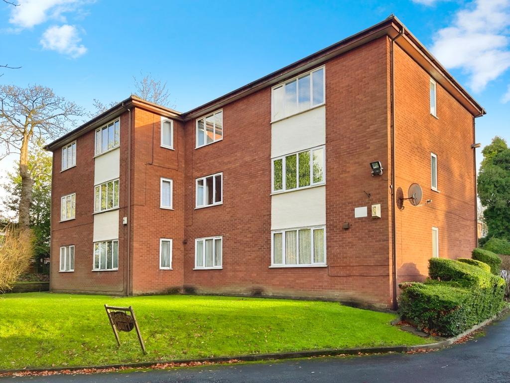 Singleton Road, Greater Manchester M7 2 bed flat - £180,000