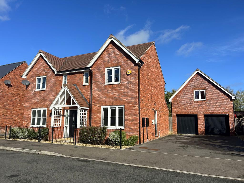 Walton Cardiff, Tewkesbury GL20 4 bed detached house for sale - £750,000