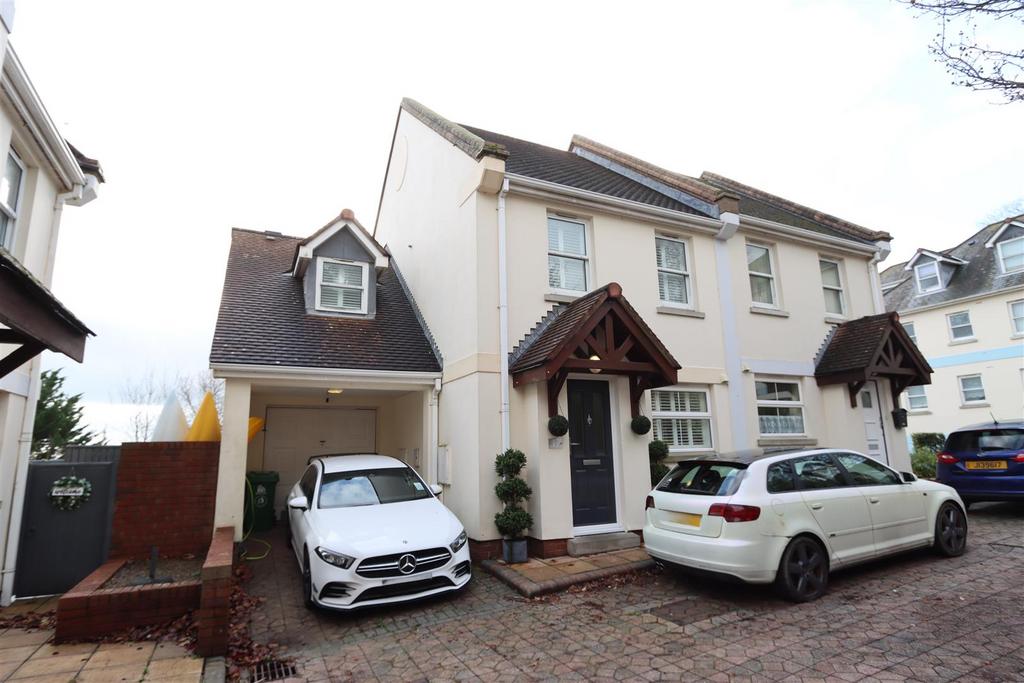 La Route De La Trinite, St Helier JE2 2 bed house for sale - £615,000