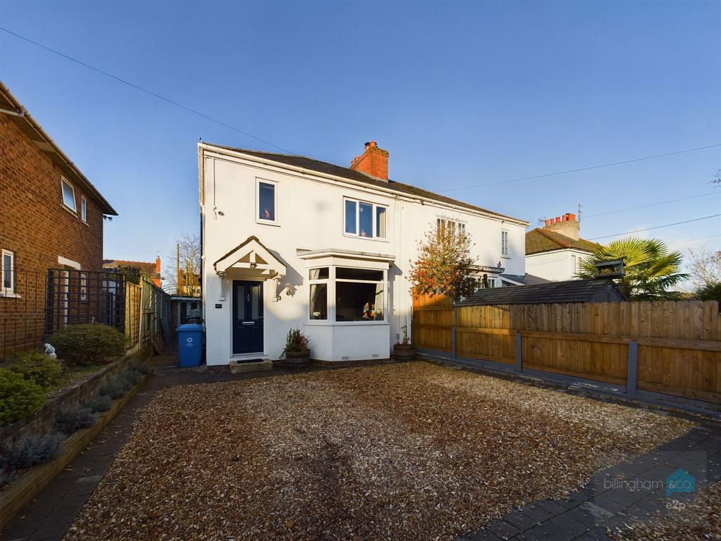Foster Street, Stourbridge DY7 3 bed semi-detached house - £420,000