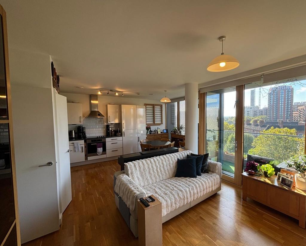 at Flat 21 Dawkins Court, 2 Garland... 1 bed apartment - £183,750