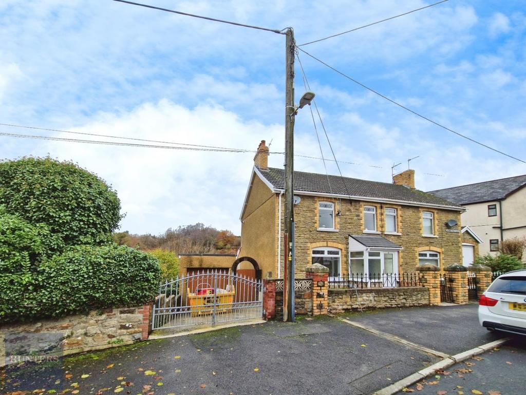 Wimborne Road, Pencoed 3 bed semi-detached house - £285,000