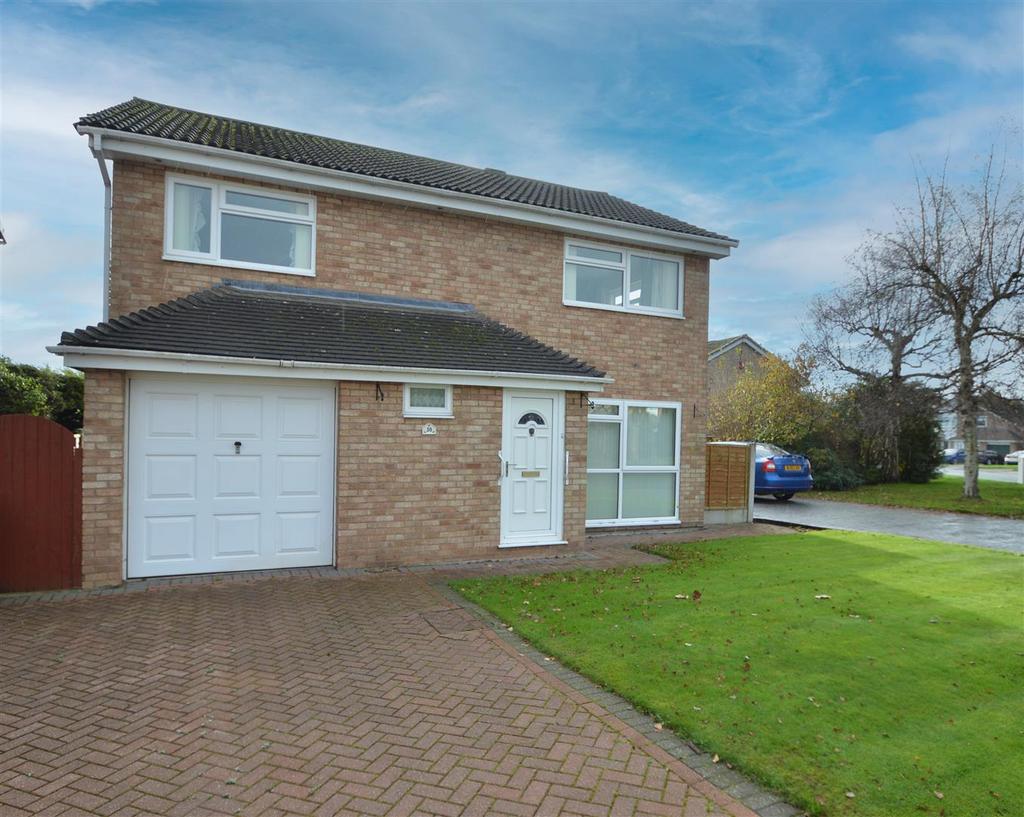 30 Kingston Drive, Shrewsbury, SY2 6SF 4 bed detached house - £395,000