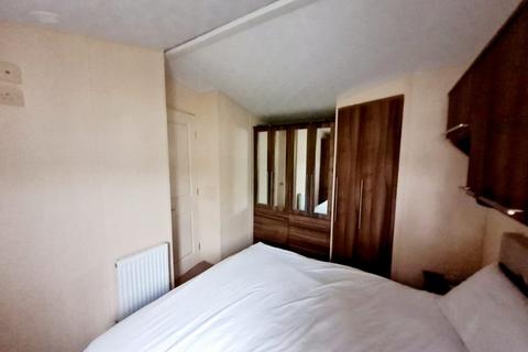 Houses for sale in Jaywick | OnTheMarket