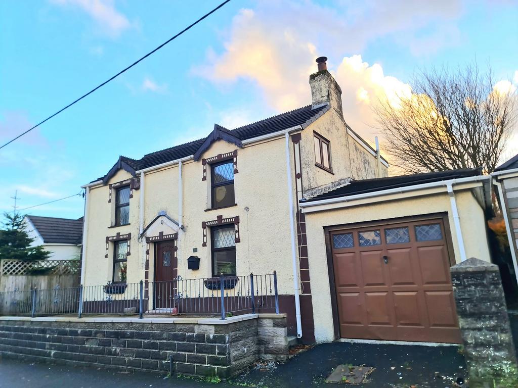 Glebe Road, Loughor, Swansea, City... 3 bed detached house for sale - £ ...