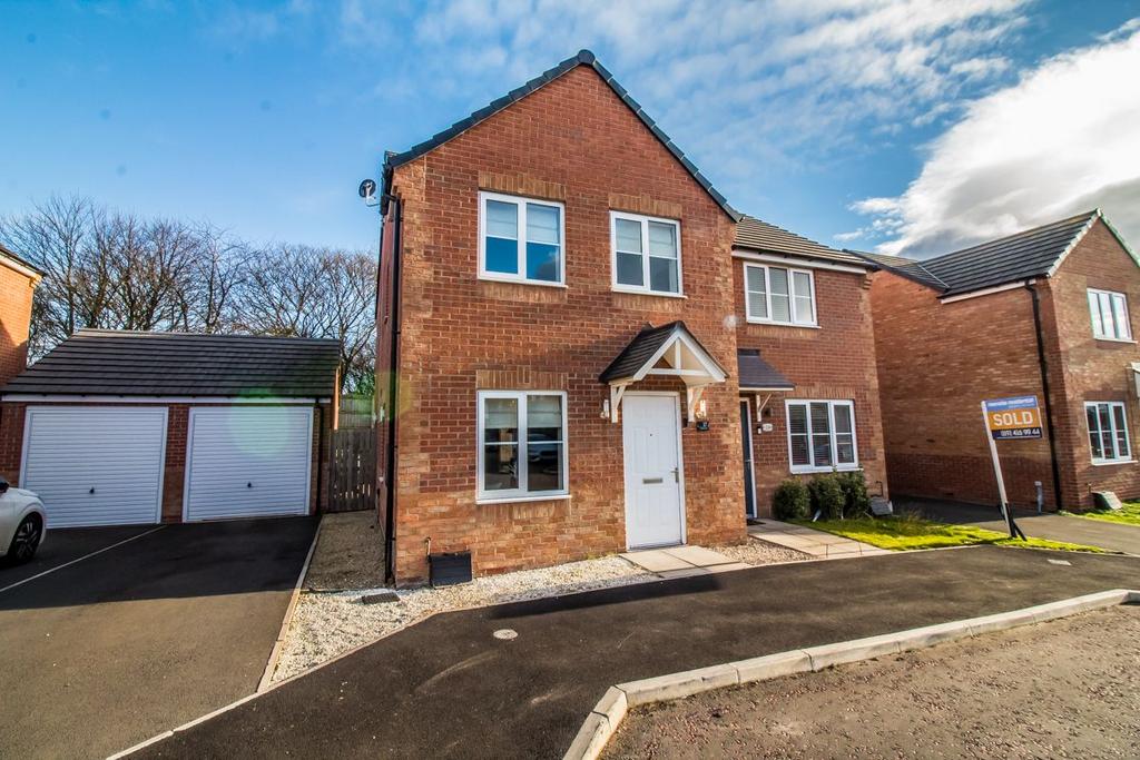 Cuthbert Park, Birtley, Chester Le... 3 bed semi-detached house - £190,000