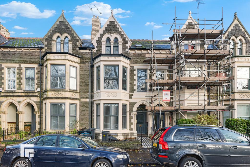 Plasturton Gardens, Pontcanna, Cardiff 2 bed ground floor flat - £325,000