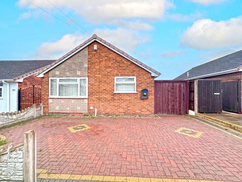 Bagnall Street, OCKER HILL, TIPTON... 3 bed detached bungalow for sale ...