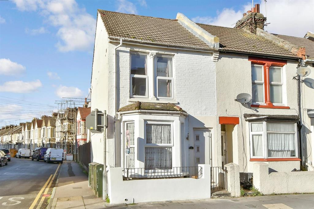 Gillingham Road, Gillingham, Kent 3 bed end of terrace house - £290,000