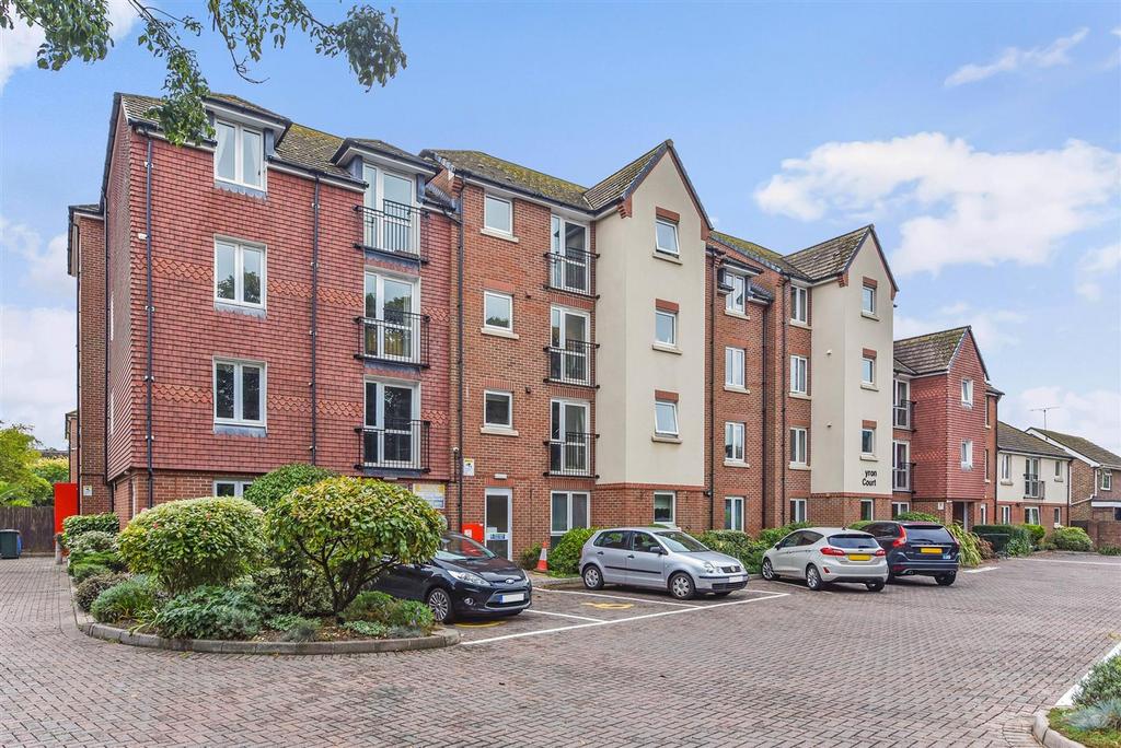 Stockbridge Road, Chichester, PO19 1 bed retirement property - £120,000