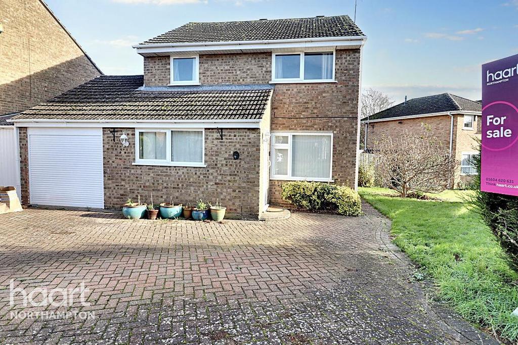Cavendish Drive, Northampton 3 bed link detached house - £325,000